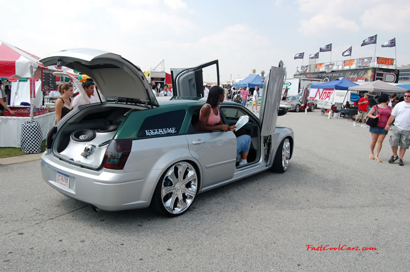 Pimp My Ride - Pimped out cars - Big Chrome Rims, bling, bling wheels ...